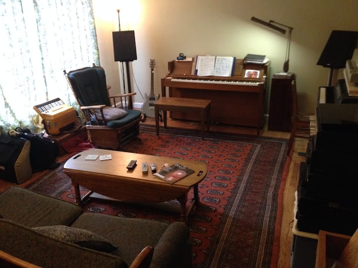 Cozy Room Near Airport, Alberta - Portland, OR