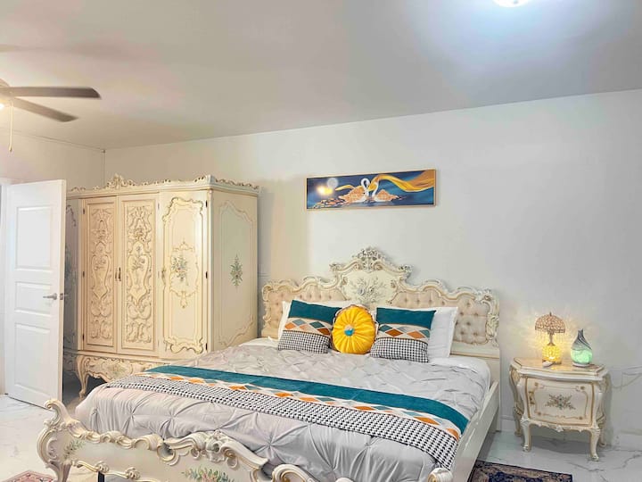 Classic Studio #1 In Venetian Road - Turks and Caicos Islands
