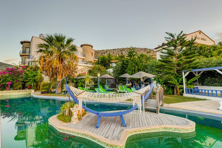 35m2 Double Room Terrace & Jakuzzi | Villa Asina - Datça