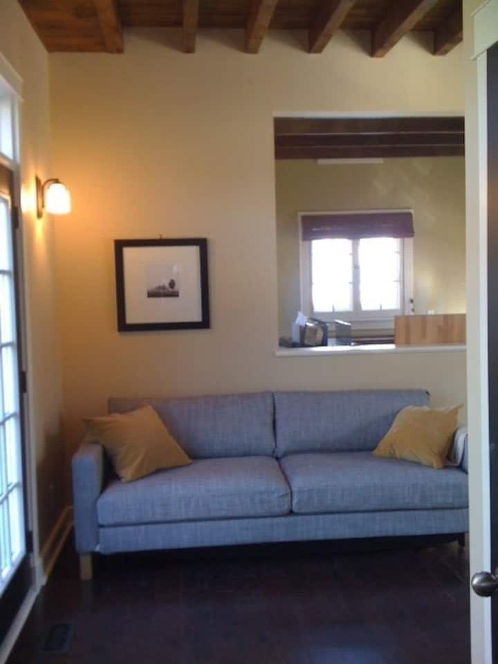 Kingston Executive Carriage House - Kingston, Canada