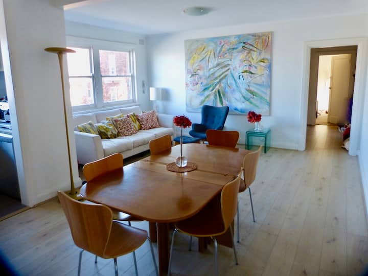 Bondi Beach Surf Side Apartment - Bondi Beach
