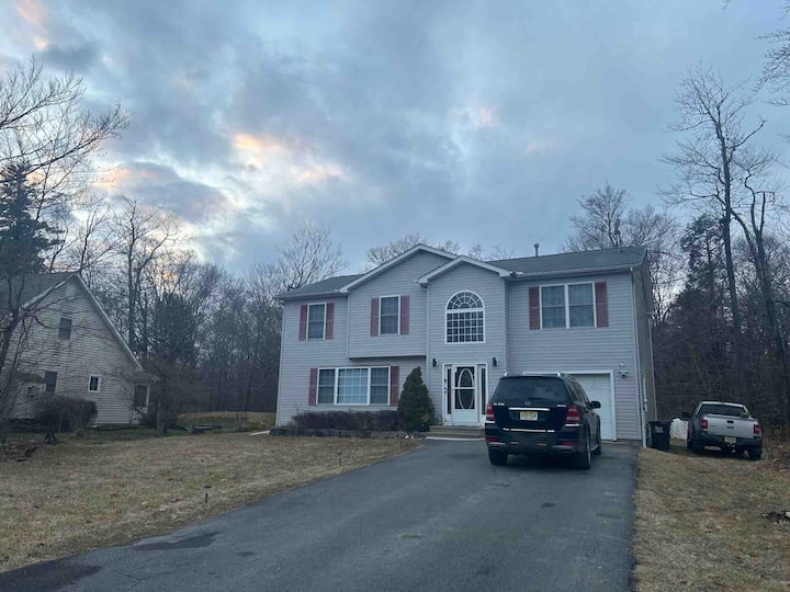 Pocono Mountains Villa Vacation Rentals - Pennsylvania, United States ...