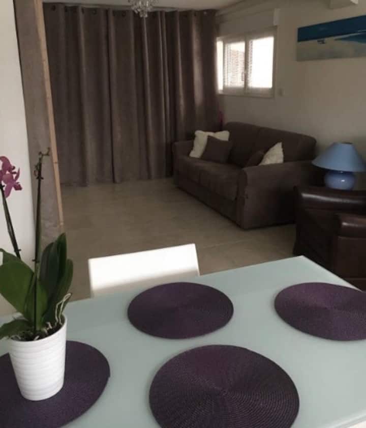 À Pontarlier Studio Meublé Tout Confort + Parking - Pontarlier