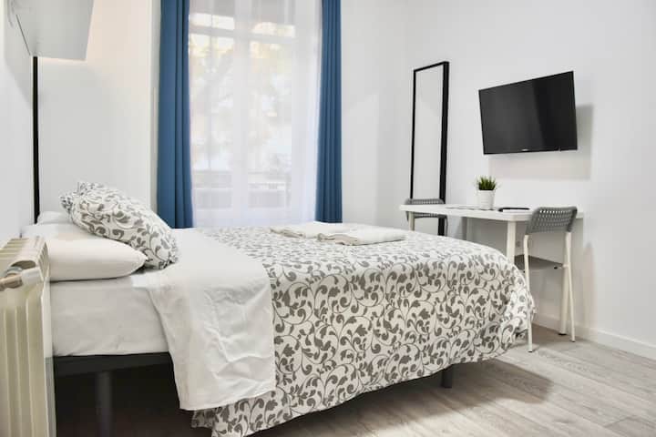 Estudio 2 Adultos Ventana Exterior - Madrid