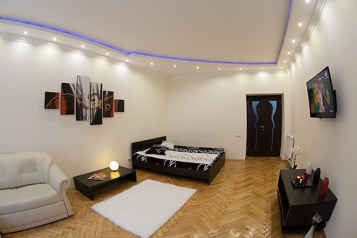 1 Minute To Rynok Square - Lwów