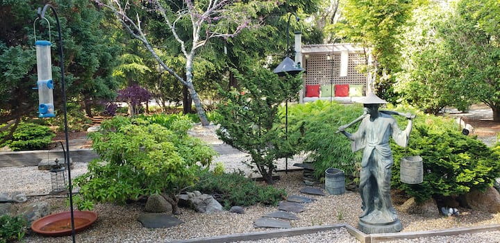 New Seabury Retreat. Butchart Gardens' Inspired - Mashpee, MA