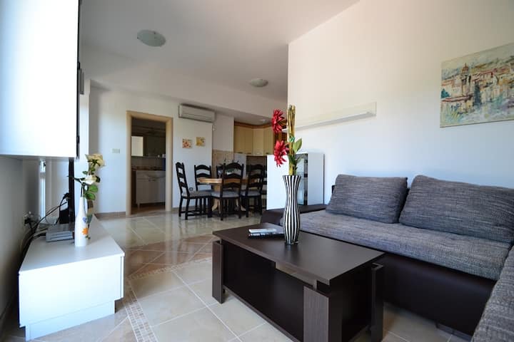 Apartments Nena Ap 1+ap7+ap8 - Trogir
