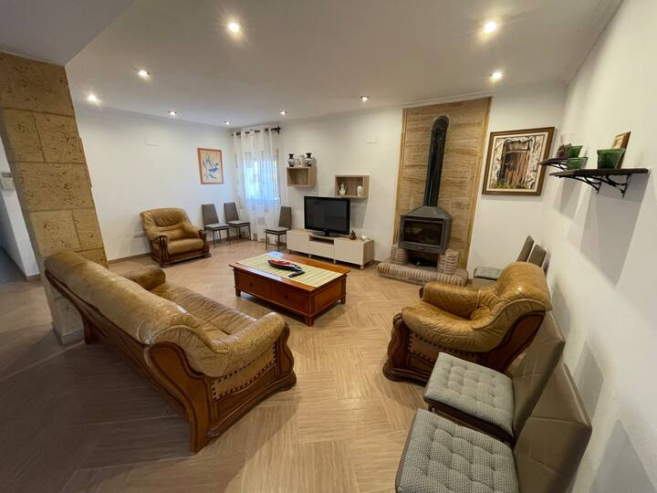 Casa Grande Para 10 Personas - Montserrat