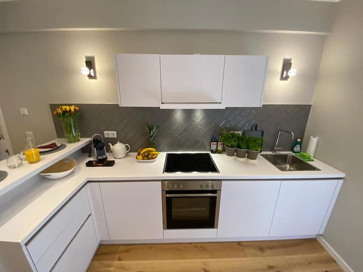 Zentrales Appartment Mit  Großer Moderner Küche - Düsseldorf