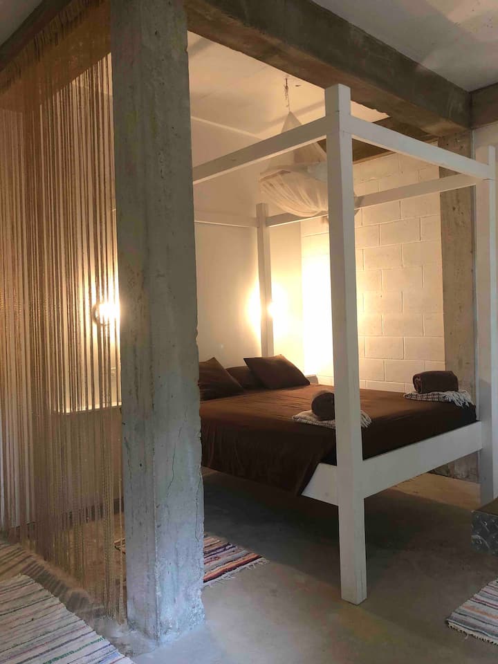 Private Room With Ac And Spa Waterfall Shower! - Belize