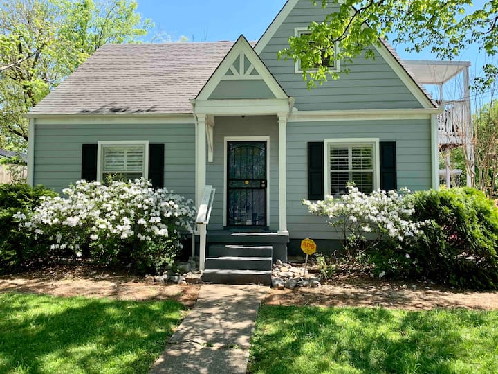 2 Beautiful Homes For 1 Amazing Group Experience! - Murfreesboro, TN