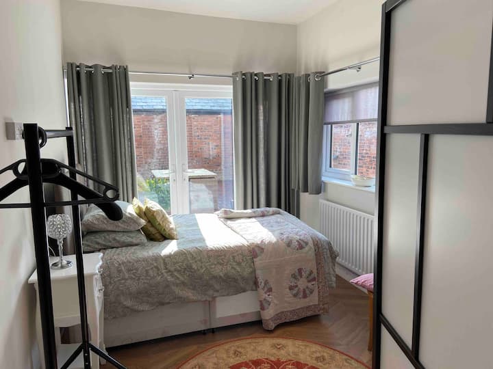 Northwich Town Centre Garden Room , Ground Floor - Northwich