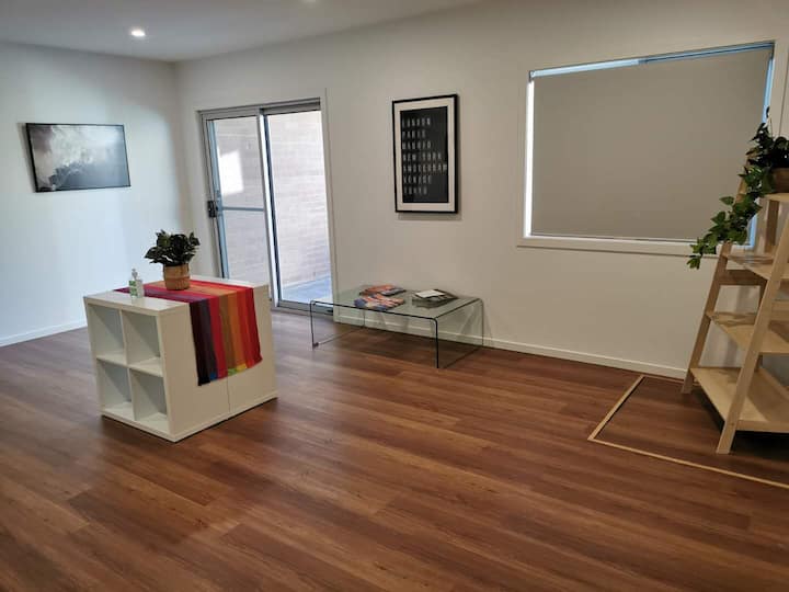 Private Room With Own Bathroom - Canberra