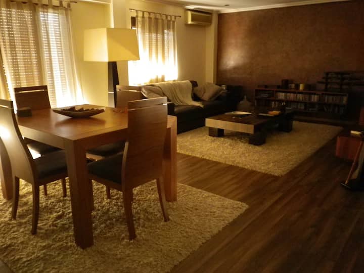 Wide & Luminous Apartment With Breakfast - 