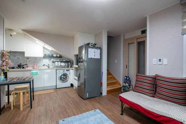 Min's House - Jeju-si