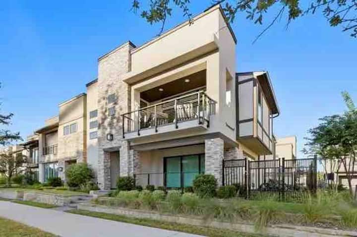 Shops At Legacy West Luxury Home - The Colony, TX