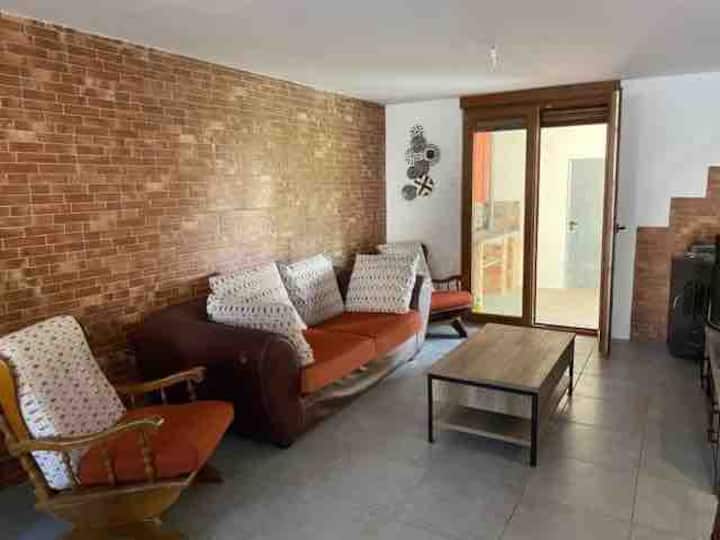 Maison Avec Terrain, Parking Proche Du Rio Ebro - Deltebre
