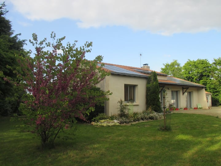 Chambre "Campagne" Au Calme Entre Ville Et Océan - Machecoul