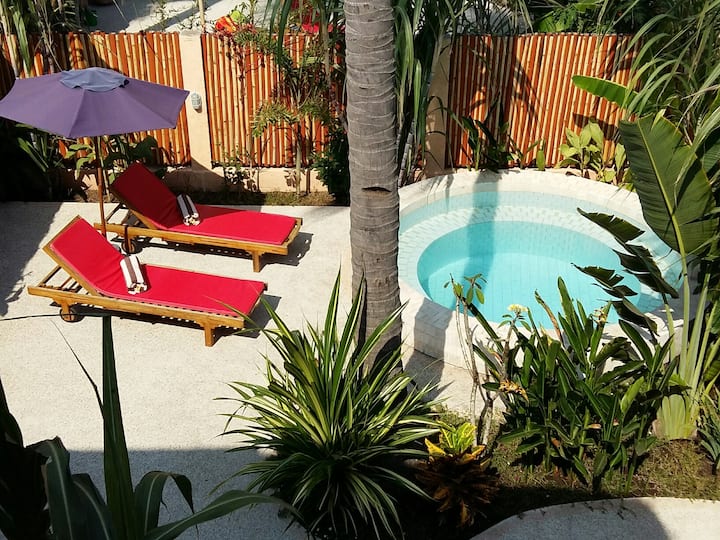 Santan Villa With Private Pool And Garden - Islas Gili