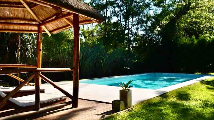 Excelente Casa En Country, Gran Parque Y Piscina! - ベツレヘム