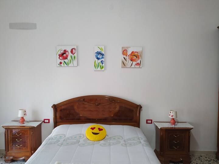 Two Rooms In Oristano Center With Private Toilet - Oristano