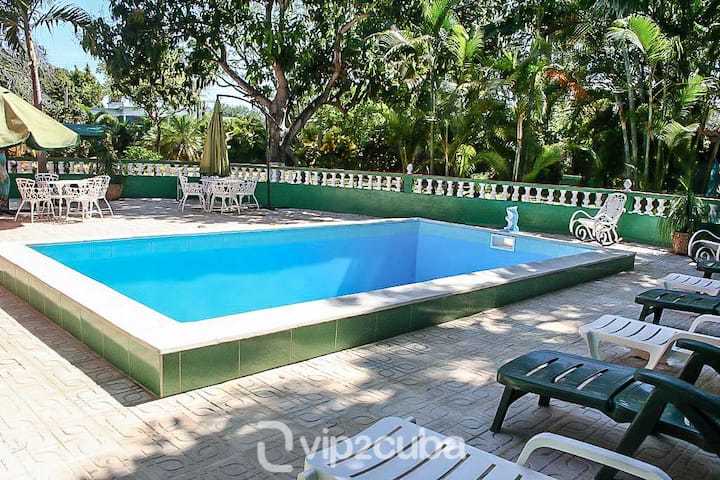 Luxury German Architecture In Siboney - Cuba