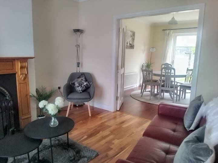 Ennistown House - Ennis