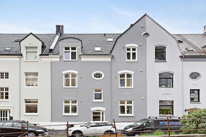 New And Modern Apartment W/ Waterview - Bergen