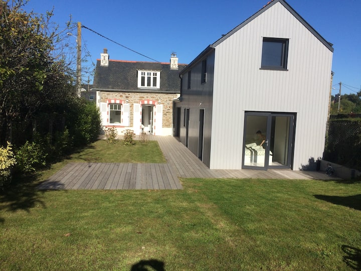 Belle Et Grande Maison Sur Un Jardin Clos Et Calme - Saint-Briac-sur-Mer