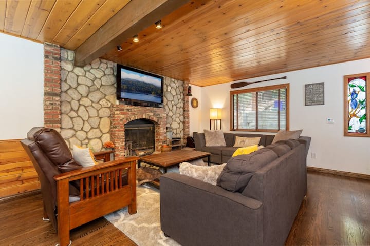 Your Perfect Mountain Getaway (Lazy Owl Lodge) - San Bernardino