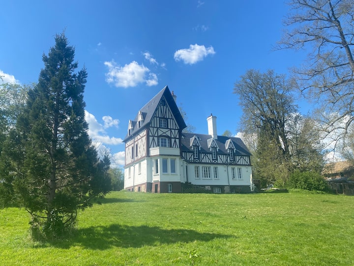 Le Manoir De La Martinière - Normandie (France) - Lisieux