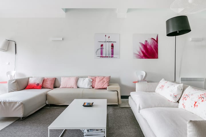 Mas Dans Un Domaine Viticole Les Vignes à Portée De Vue - Carpentras