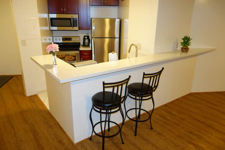 1 Bedroom Suite In Downtown Near Waikiki - Kaneohe, HI
