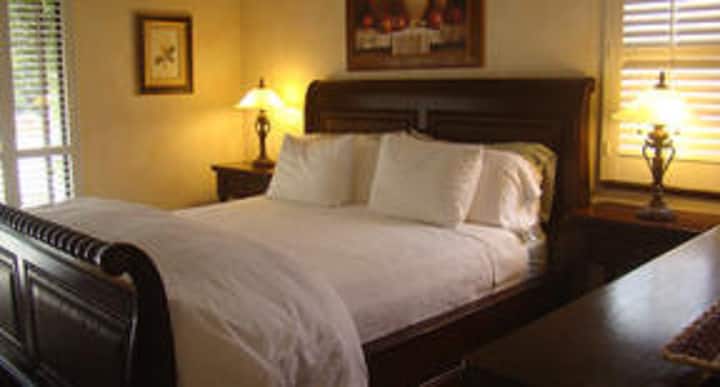 Old Listing - Before Prima Luxe - St. Helena, CA