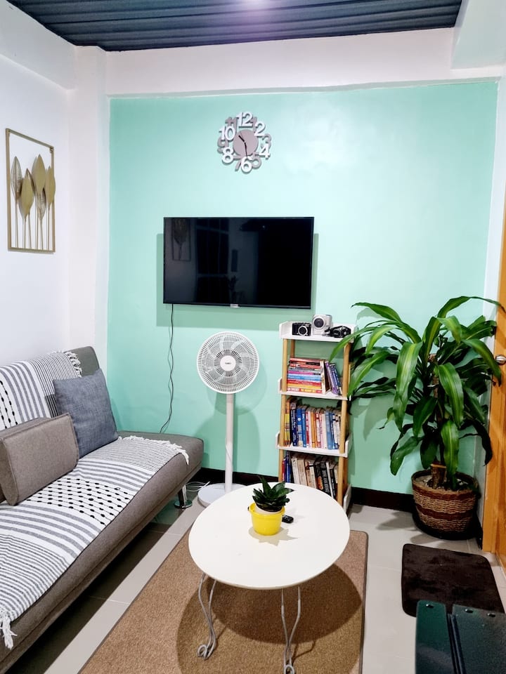 Urbanstay Antipolo - 1bedroom W/ Kitchen & Parking - Antipolo