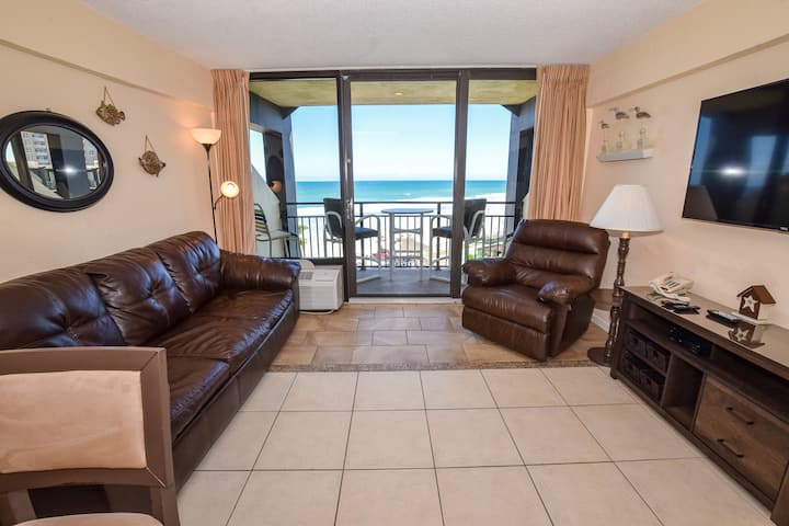 Family-friendly Amazing Ocean Front True One Bedroom Sleeps 6 Spring Mega Sale! - Daytona Beach, FL