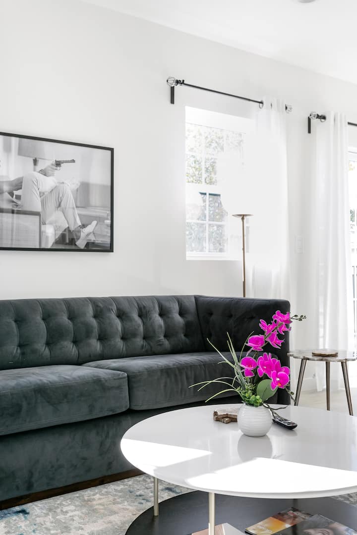 Toluca Suite By Universal Studios, Hollywood Bowl - Los Angeles, CA