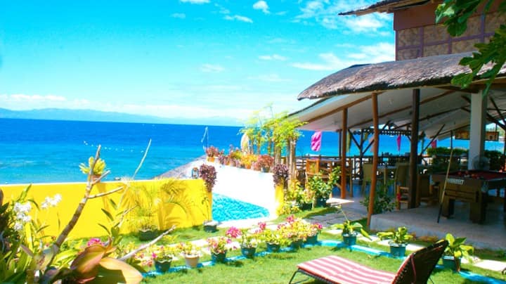 Beachhouse For 2, A/c,  Bathroom, Starlink - Philippines