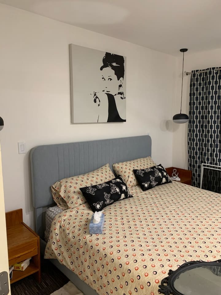 Victorian Home In Bankview - Calgary