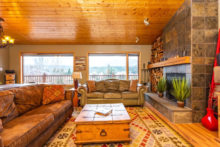 Lake View Cabin On Desirable Ft Point!! - Invermere