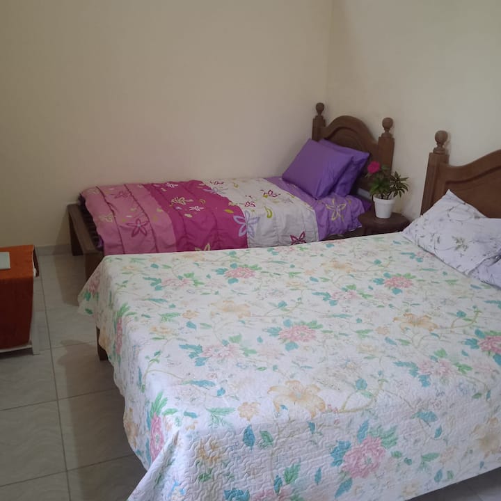 Quarto (Suíte) Privativa Com Varanda - Bertioga