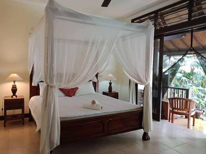 Taman Mesari Guest House Room B-ubud Center. Pool! - ウブド