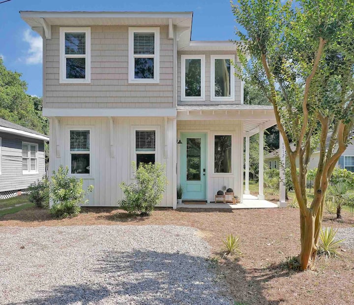 The Park House! New Home~5 Mins To Beach - Wilmington, NC