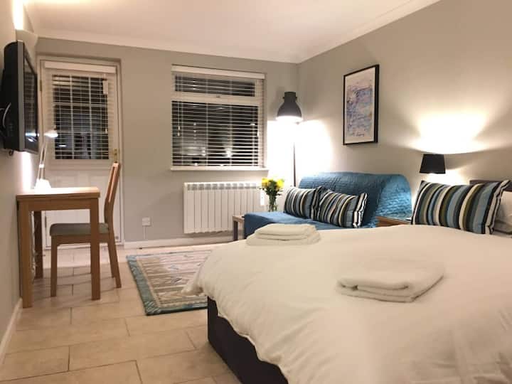 Addenbrookes Flat 2 Mins Walk Free Private Parking - Cambridge