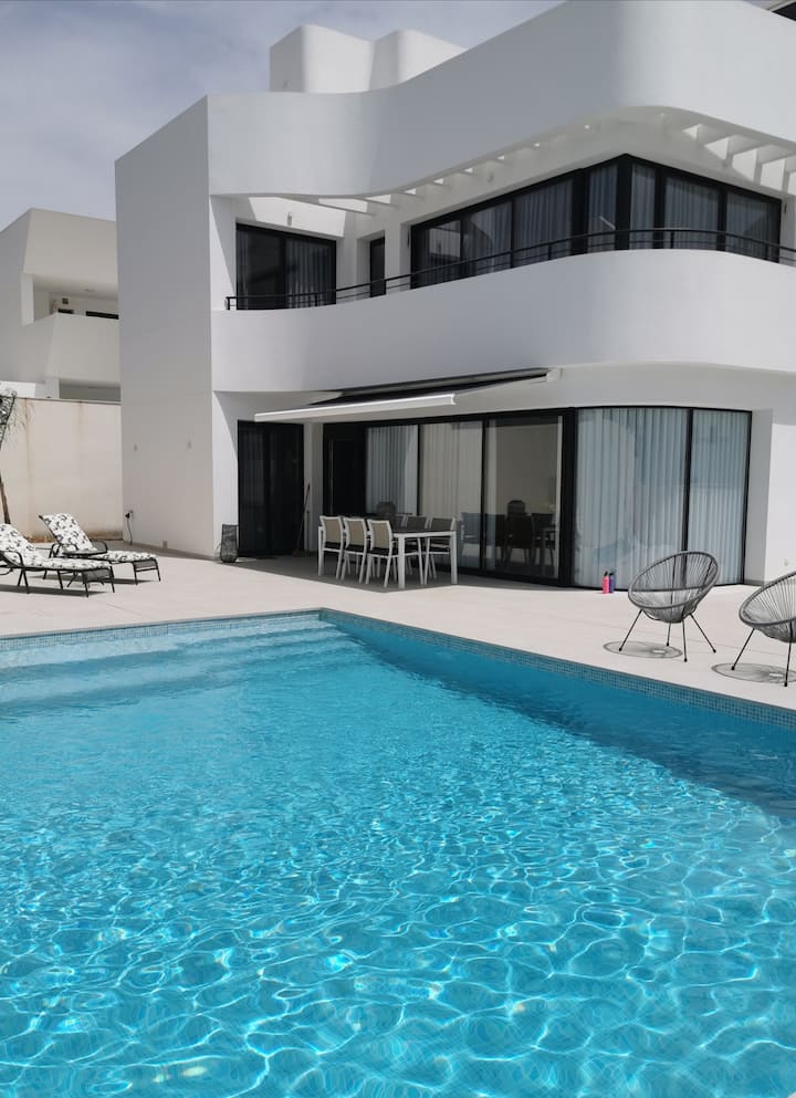 Casa Nina, A Modern Villa With A Big Private Pool - La Marina