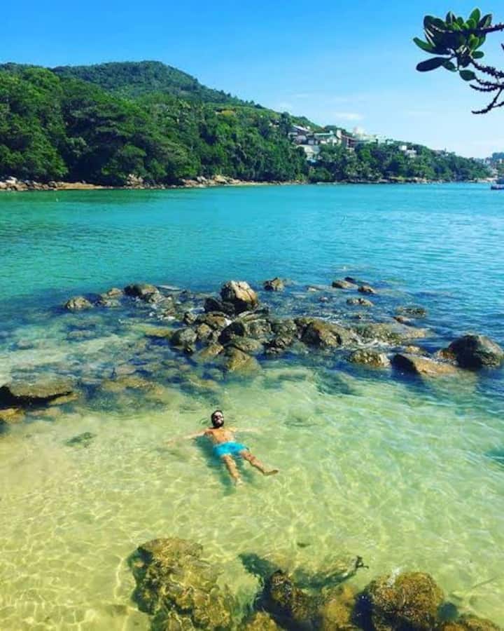 Apto Meia Praia De Itapema.
1 Suíte Mais 1 Quart - Itapema