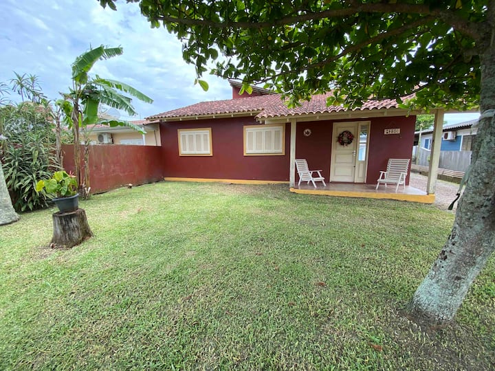 Casa 3 Quartos Com Pátio Fechado - Torres, Brasil
