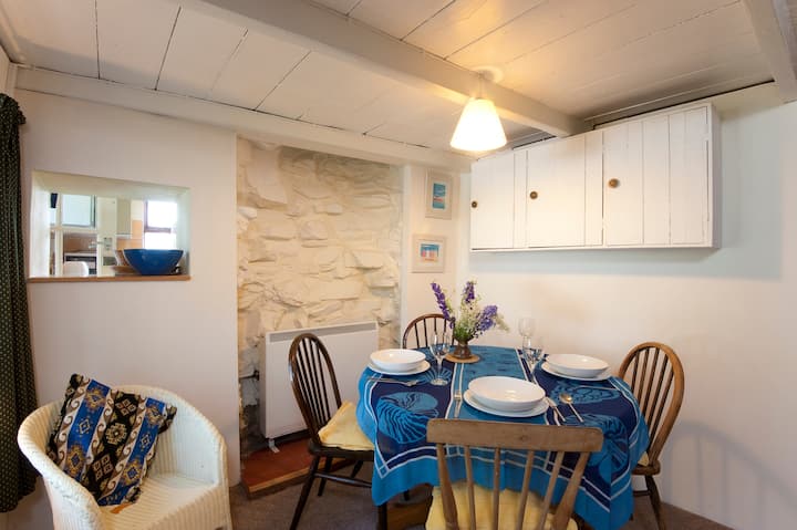 Charming Cottage Nestled  In Lovely Gardens - Marazion