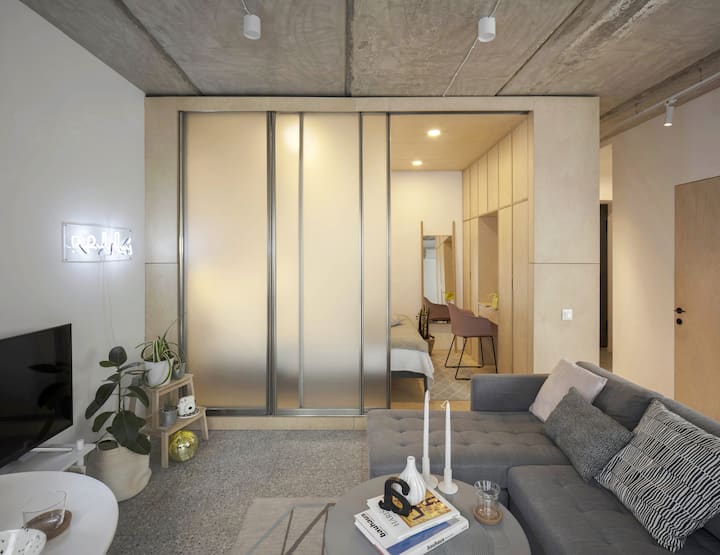 New Modern Designer Apt. With A Balcony - Yerevan