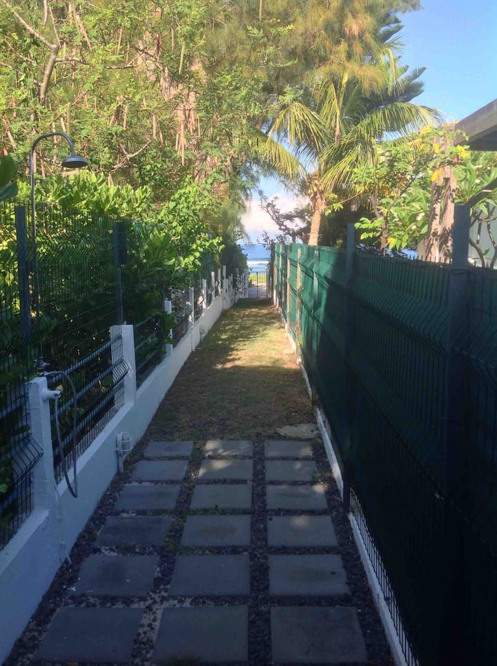 Villa Brisemer Pieds Dans L Eau - Saint-Gilles les Bains